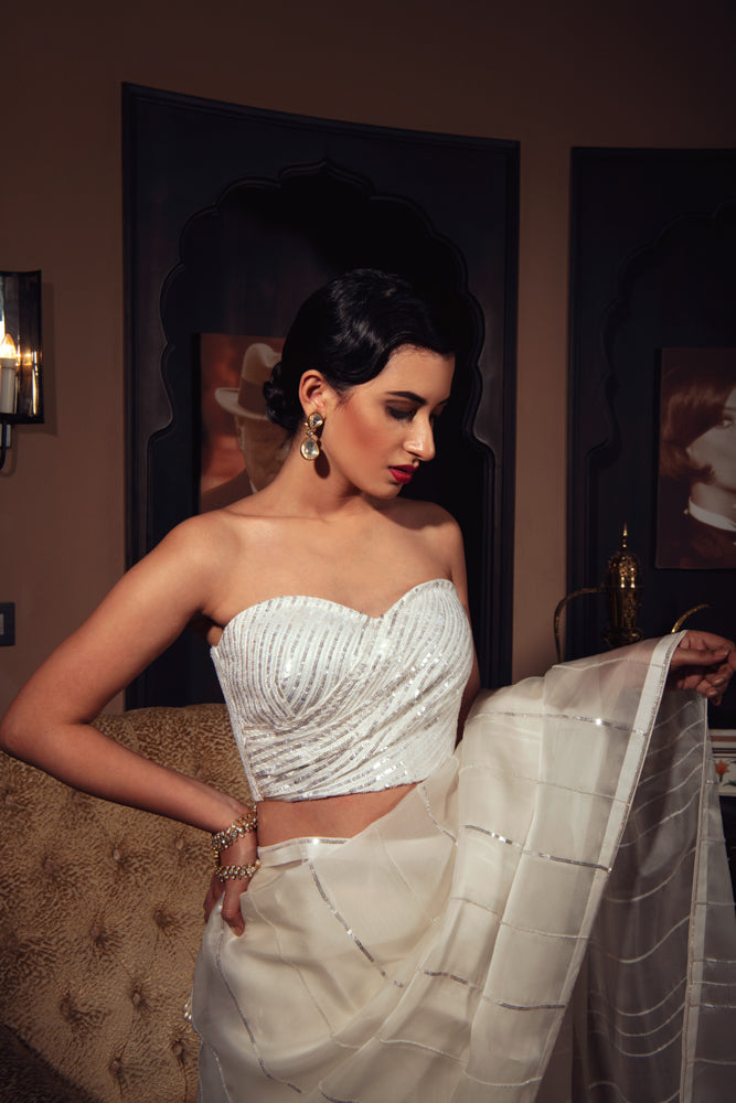 Bygone Echoes – Ruchi Soni